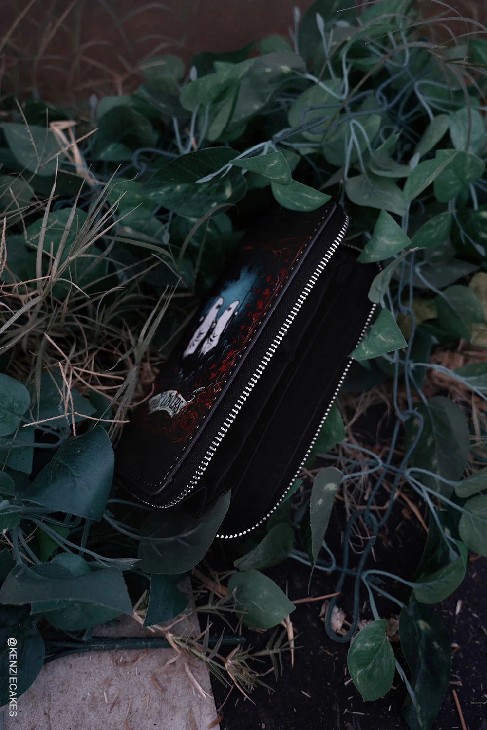 Ghost Love Wallet – The Horror Family LLC