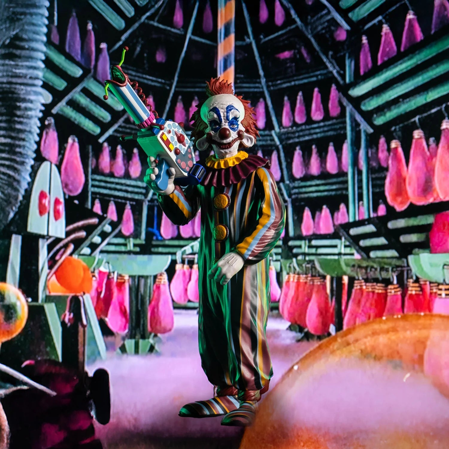 SCREAM GREATS - KILLER KLOWNS FROM OUTER SPACE - RUDY 8" FIGURE – The ...